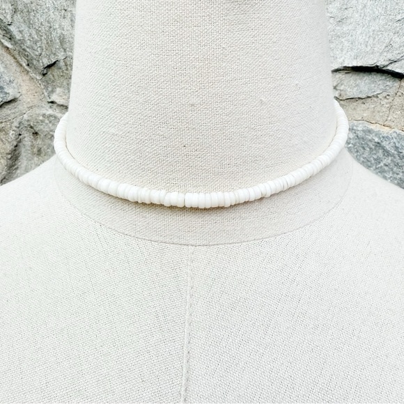 Vintage | Jewelry | Vintage Natural Hawaiian Puka Shell Choker Necklace ...